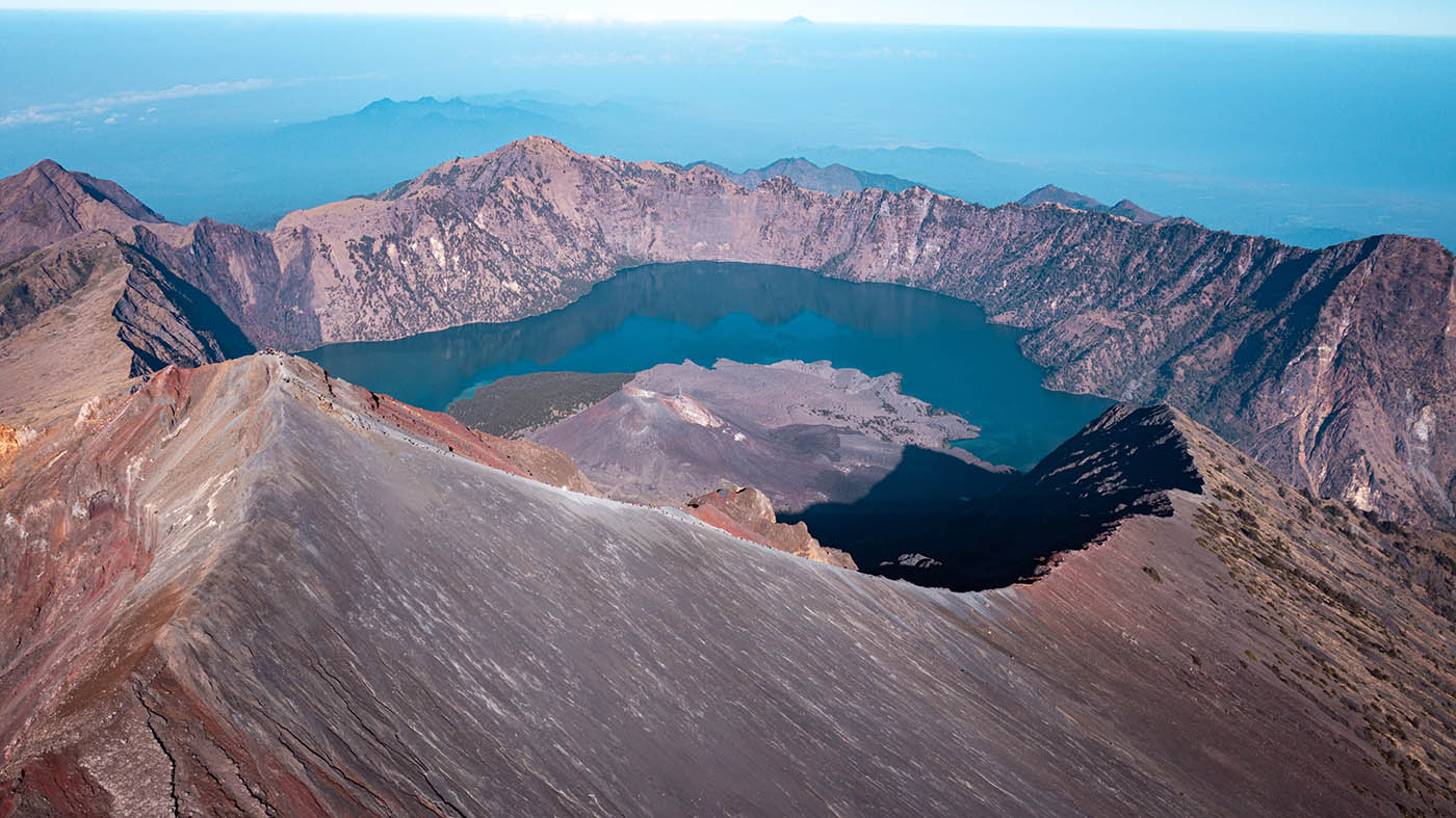 NOTRE TREK AU MONT RINJANI À LOMBOK : L’ASCENSION DE L’EXTRÊME - NOMAD ...